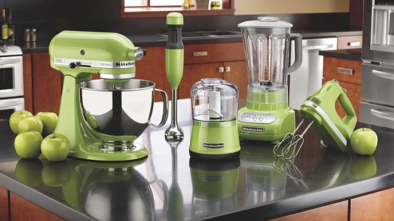KitchenAid KSB560 5-Speed Blenders with Polycarbonate Jars - First ...